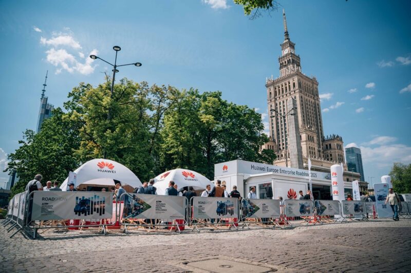 Huawei Roadshow 2025: AI storage, WiFi 7 i optyczna rewolucja - ITwiz
